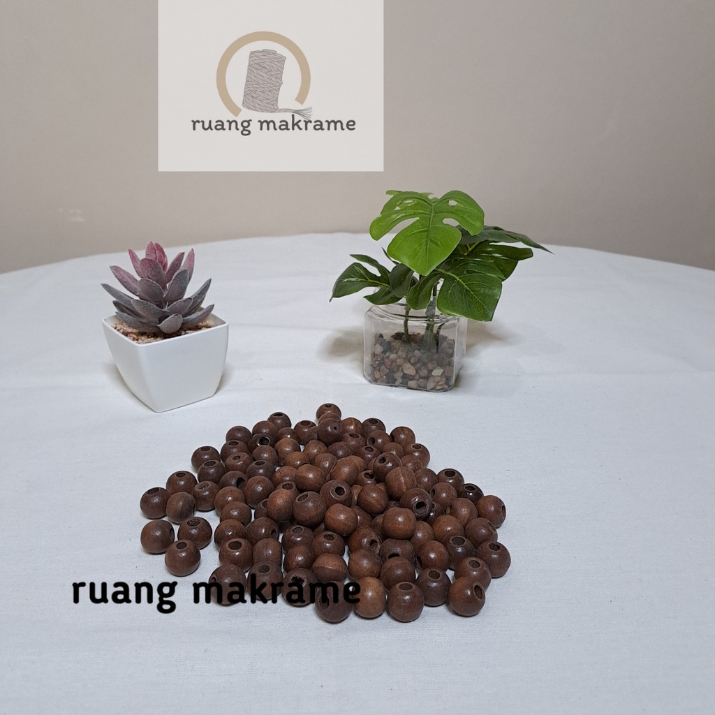 Jual manik kayu 12mm coklat tua mote kayu wooden beads manik macrame ...