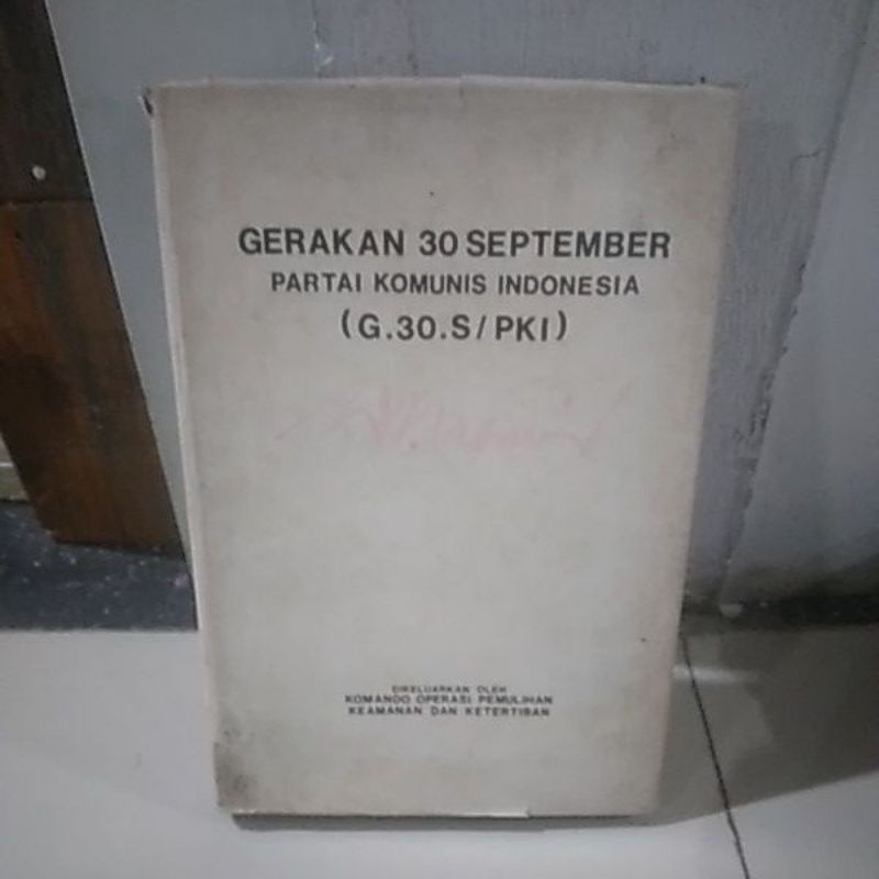 Jual gerakan 30 September Partai Komunis Indonesia(G.30.s/PKI) | Shopee ...