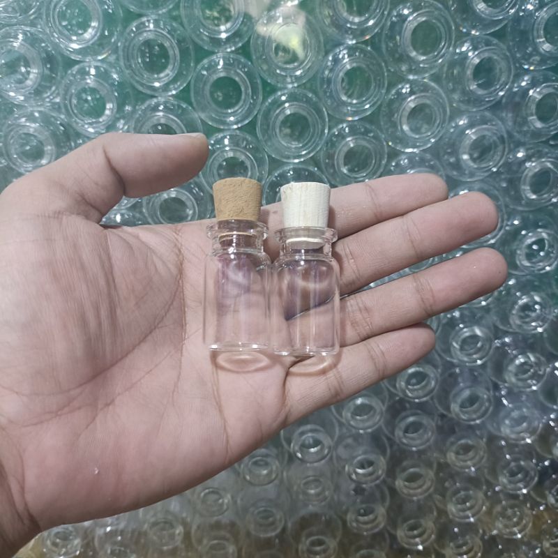 Jual Vial 5ml tutup kayu gabus - botol kaca mini - massage bottle ...