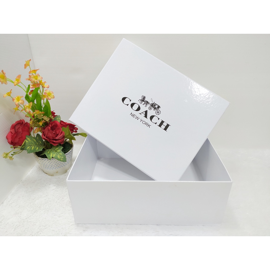 Jual BOX TAS MEREK co*chh Bahan tebal & kokoh pengaman tas bungkus kado ...