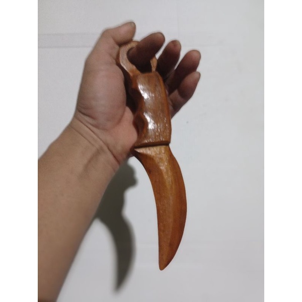 Jual ALAT PERAGA SENI - KERAMBIT - ALAT PENTAS SENI - MAINAN KAYU ...