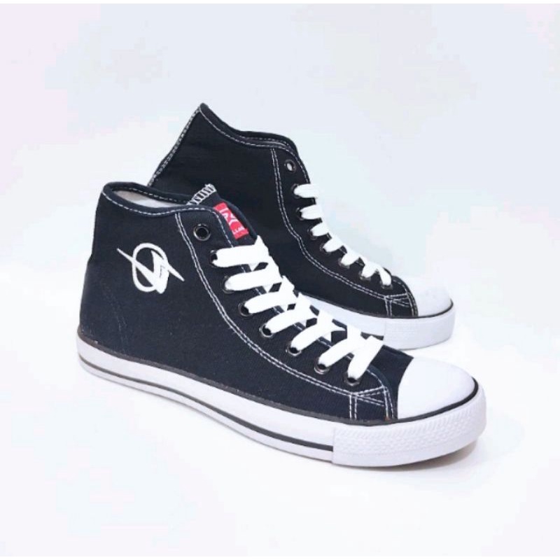 Jual Sepatu Dallas campus/Sepatu sekolah hitam putih/Sepatu sneaker ...