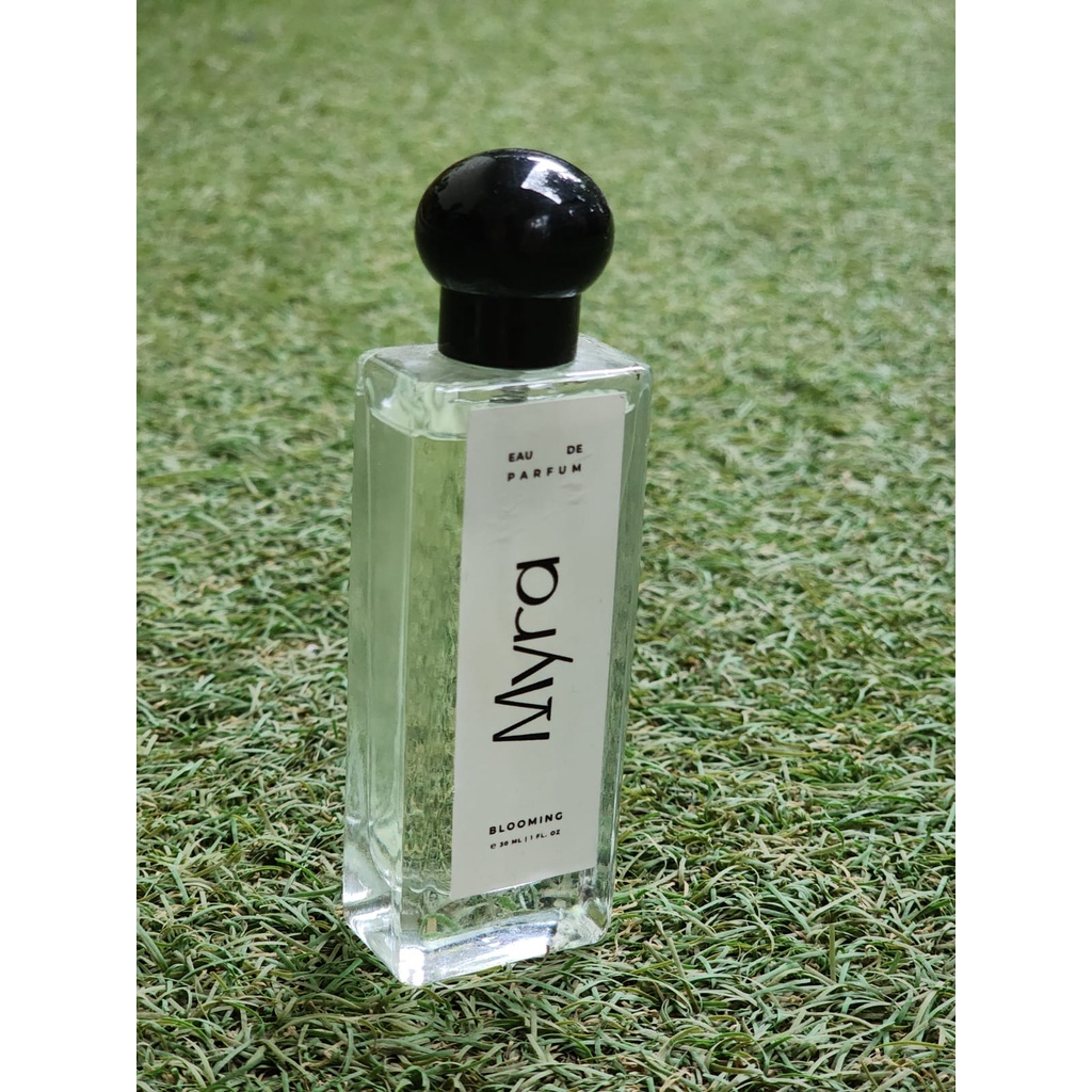 Jual Myra Perfume BLOOMING (30 ML) (preloved) | Shopee Indonesia