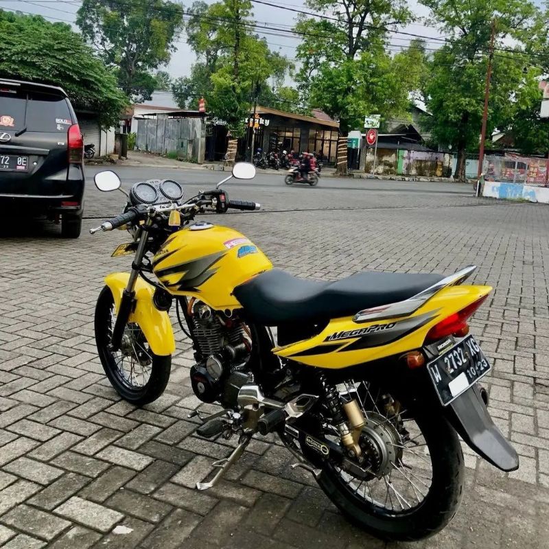 Jual Striping lis sticker motor standar honda megapro primus 2008 2009 ...