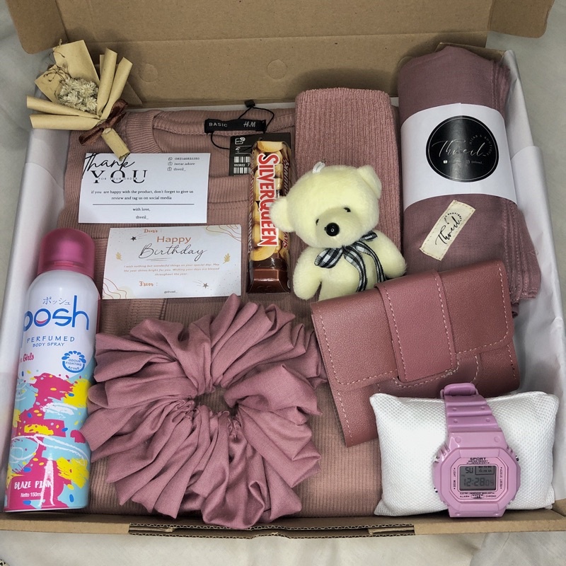 Jual KADO HAMPERS GIFT BOX HIJAB PARFUM BUKET BUNGA ULANG TAHUN CEWEK ...