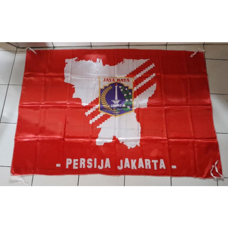 Jual Bendera bola / bendera persija jakarta red / giant flag / size 100 ...