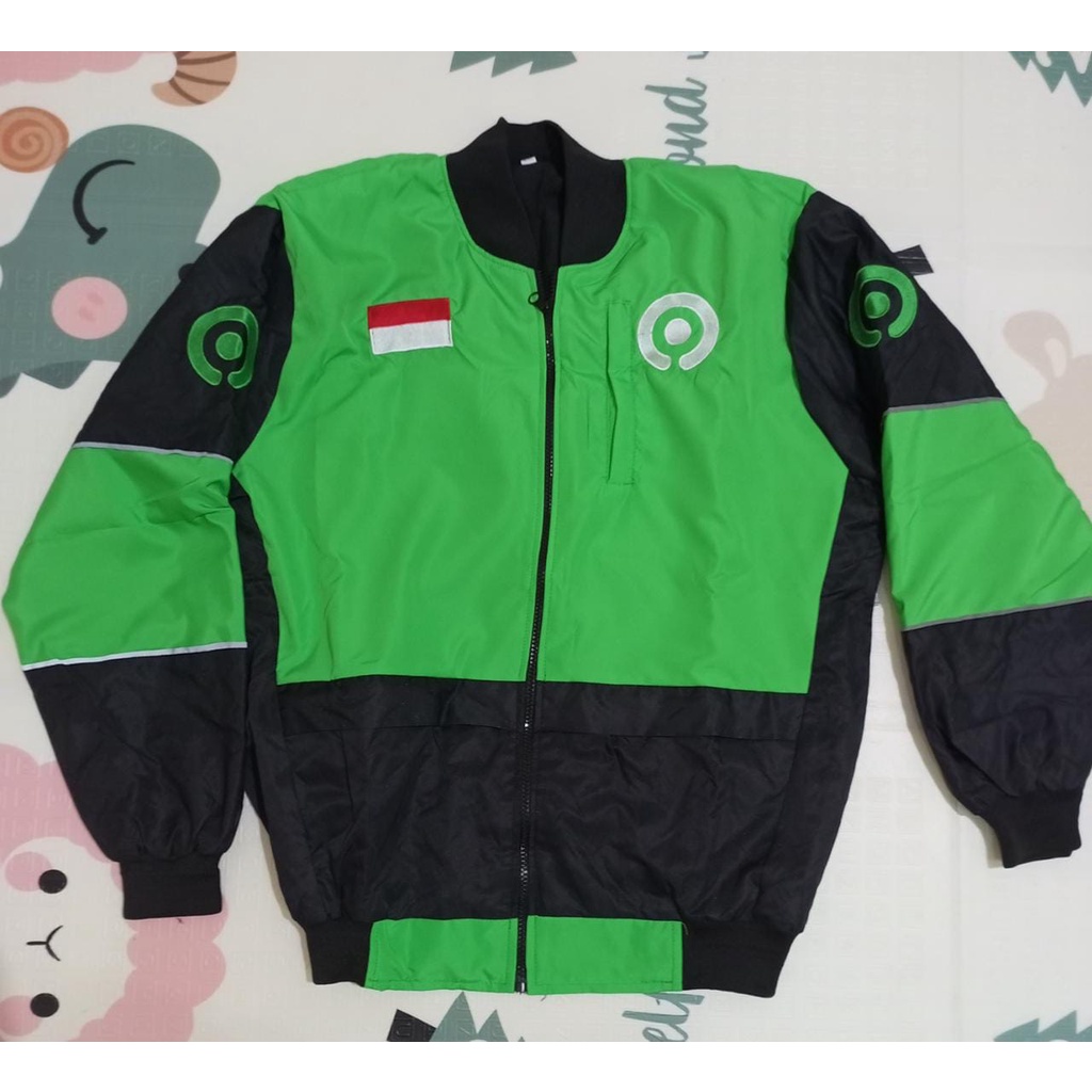 Jual JAKET BOMBER GOJEK BOLAK BALIK POLOS HITAM READY SIZE JUMBO LD 70 ...