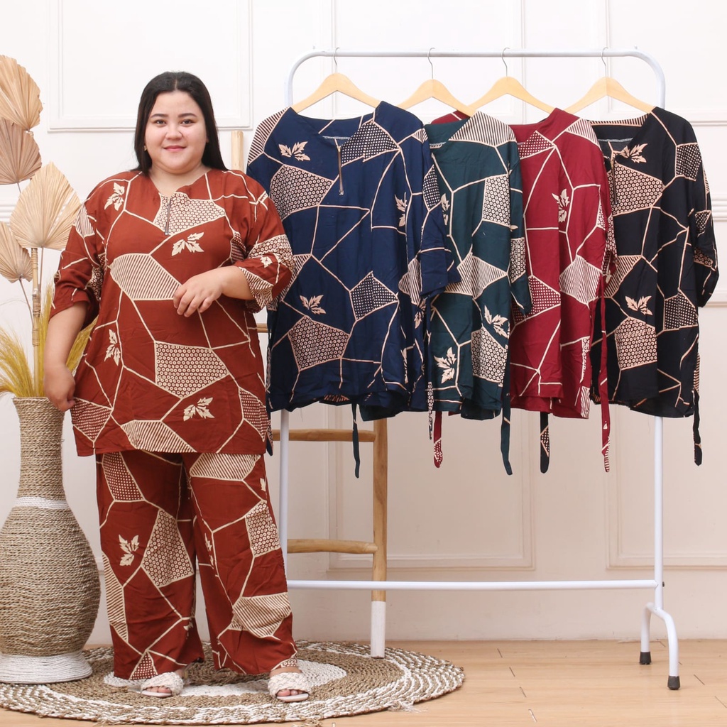 Jual Setelan Jumbo cp One set piyama baju tidur Jumbo motif terbaru 2021 rayon shantung Ld 130cm ...