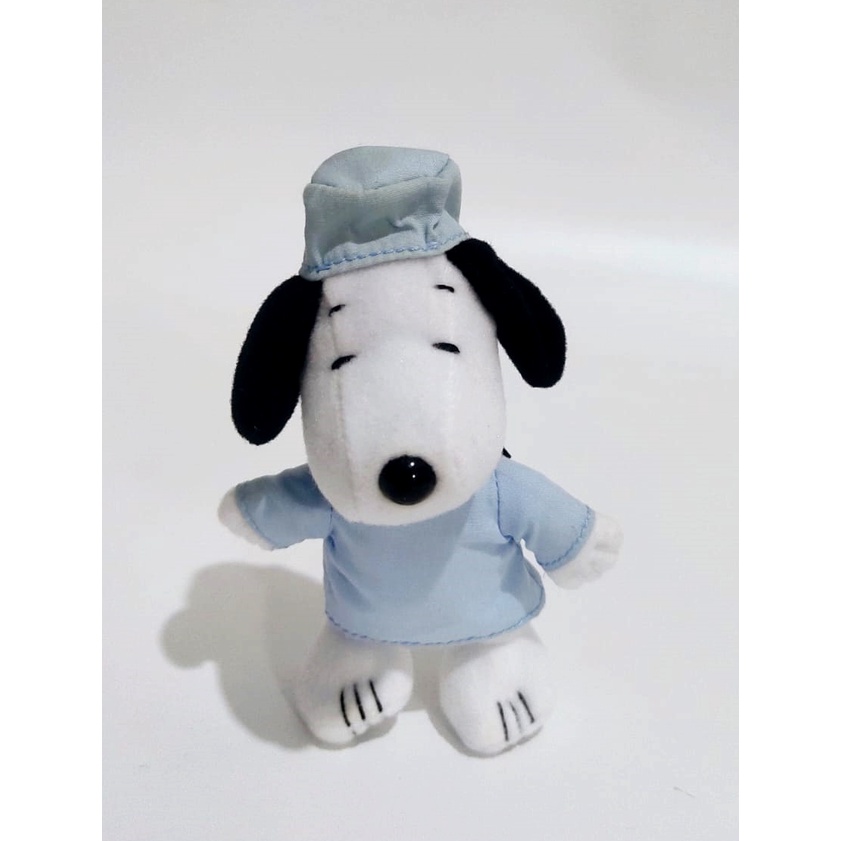 Jual Boneka Snoopy Surgeon The Man Lives Of Snoopy MCD Original ...
