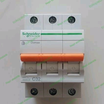 Jual Ins Mcb Schneider Domae 3P 32A / 3 Phase 32 Ampere Original | Shopee Indonesia