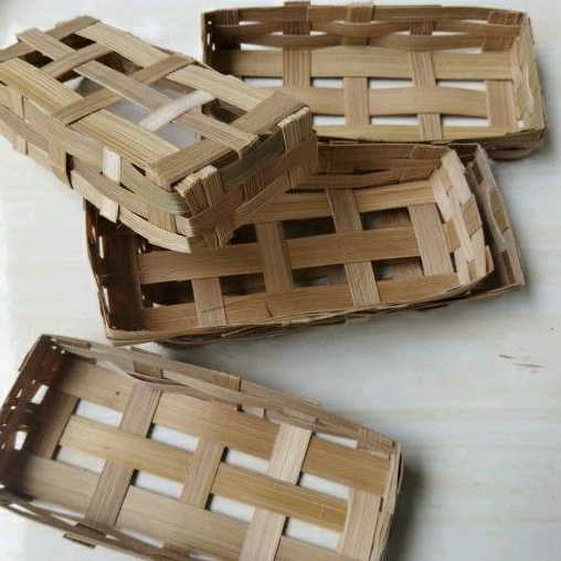Jual Besek Reyeng Keranjang Bambu 16x6x3 / Wadah Ikan Pindang Cuek ...