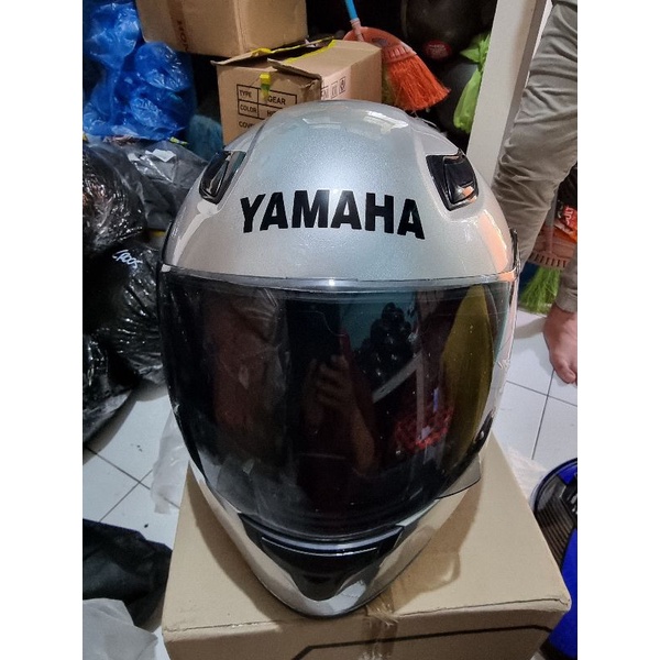 Jual helm yamaha R15 warna silver original | Shopee Indonesia