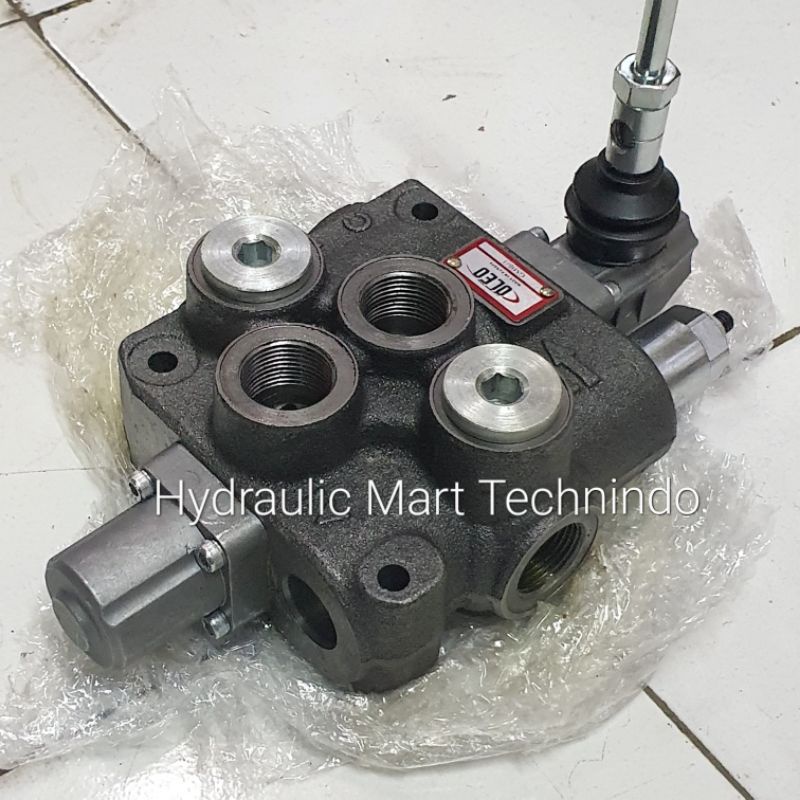 Jual hand control valve hydraulic P100 port 3/4 - 100 LPM 1tuas-detent ...
