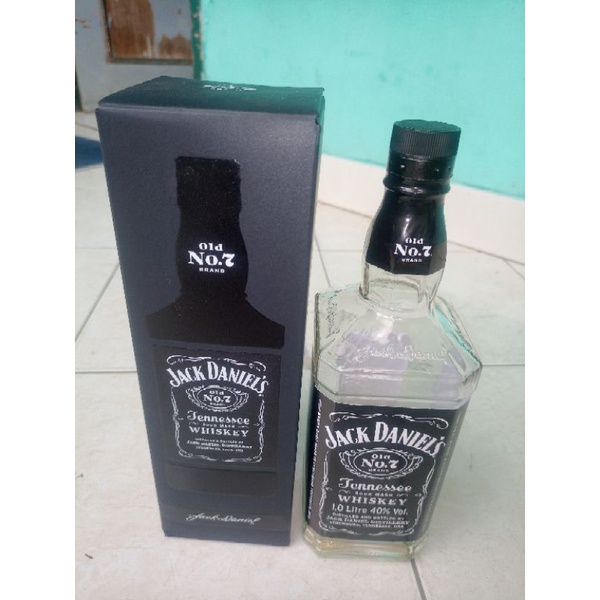 Jual botol jack daniels lengkap sama dus bagus buat pajangan dan ...