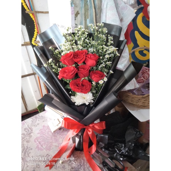 Jual Buket bunga asli/hand buket bunga segar | Shopee Indonesia