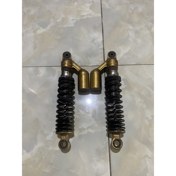 Jual shock sok belakang tiger tirev tiger revo original copotan motor | Shopee Indonesia