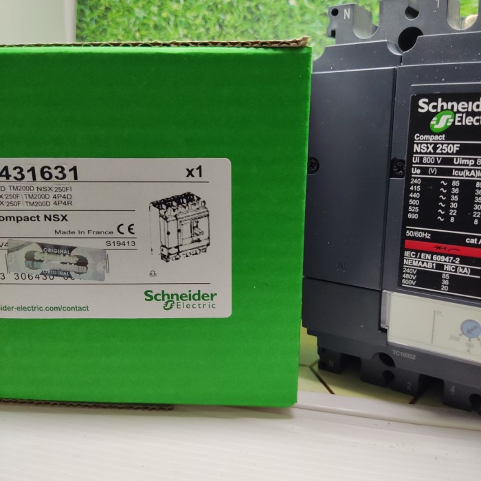 Jual Promo MCCB schneider NSX250F tm200d 36k.A 4P 200A LV431631 Murah ...