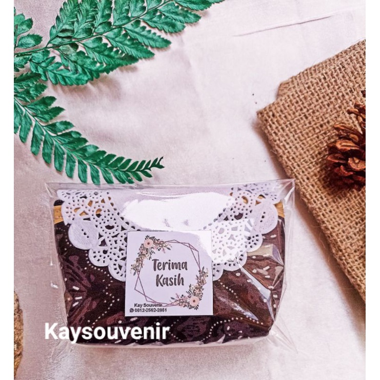 Jual Souvenir Pernikahan Dompet Batik/Souvenir Dompet Batik kotak ...