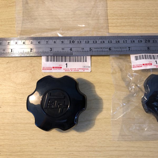 Jual Karet tutup plug cap atau Cap Sub-Assy Oil Filler Toyota ...