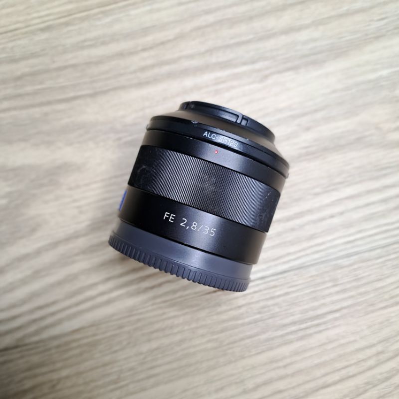 Jual LENSA ZEISS SONY FE 35mm F2.8 | Shopee Indonesia