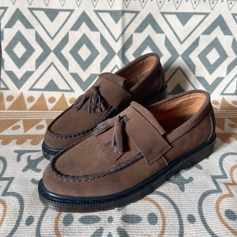 Jual Docmart Model Loafer Kulit Suede Adrian Tassel | Shopee Indonesia