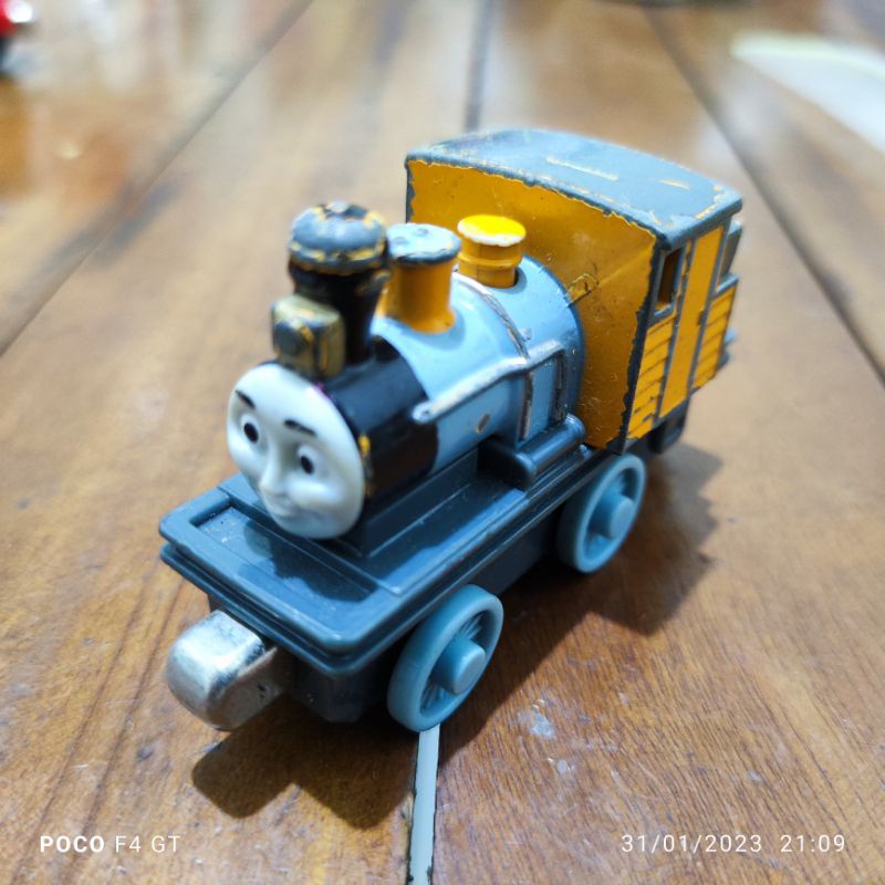 Jual Mattel Thomas and Friends Bash Diecast Take n Play | Shopee Indonesia