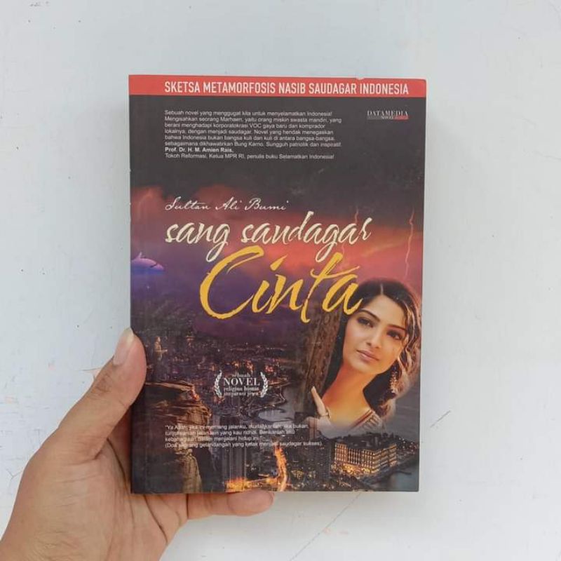 Jual buku SANG SAUDAGAR CINTA - Sultan Ali Bumi | Shopee Indonesia
