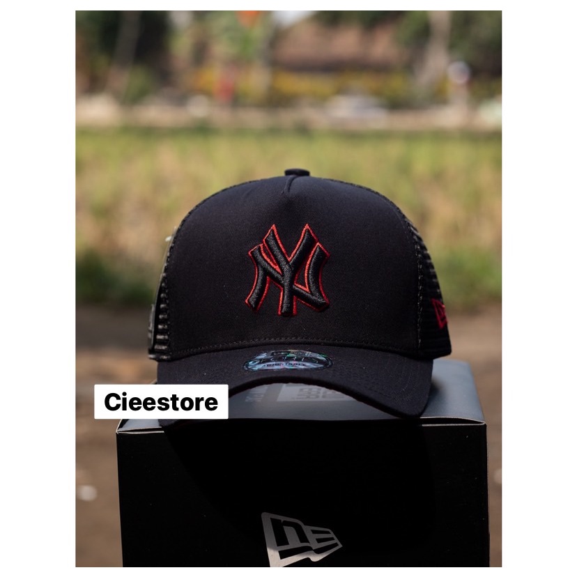 Jual TOPI BASEBALL MLB NY TRUCKER WHIRE LIST RED ORIGINAL BLACK CAP ...