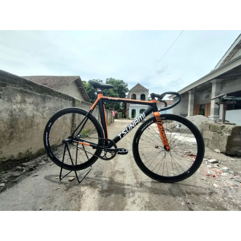 Jual Fulbike Sepeda Fixie TSUNAMI SNM 300 Raplika | Shopee Indonesia