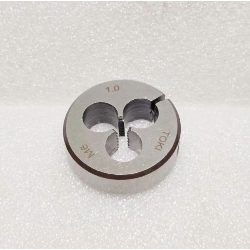Jual Mata senai M6 x 1 Baut 10 | Adjustable Round Dies Senai m6x1 Toki. Bukan Yamawa | Shopee ...