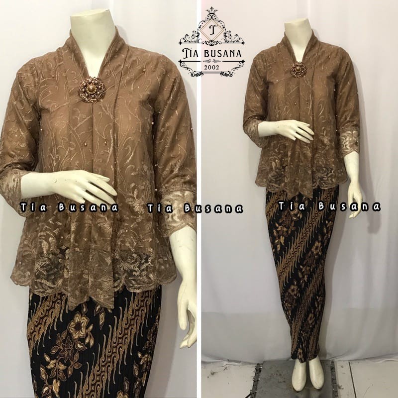 Jual Setelan Kebaya Wisuda Hijab Setelan Kebaya Floy Tulle Kebaya ...