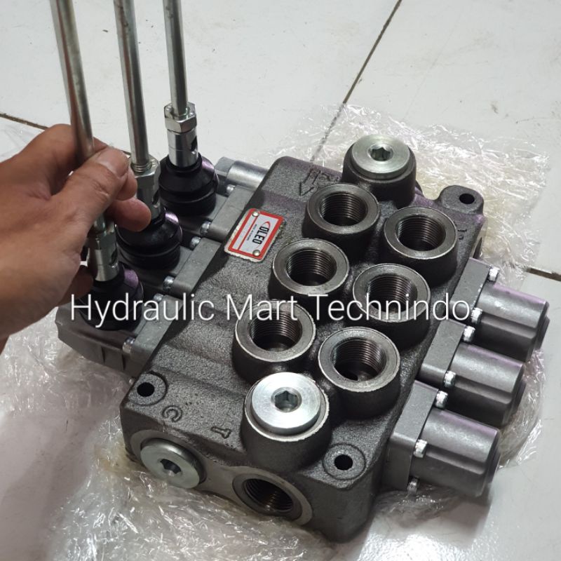 Jual hand control valve hydraulic P100 - 100LPM 3tuas-spring port 3/4 ...
