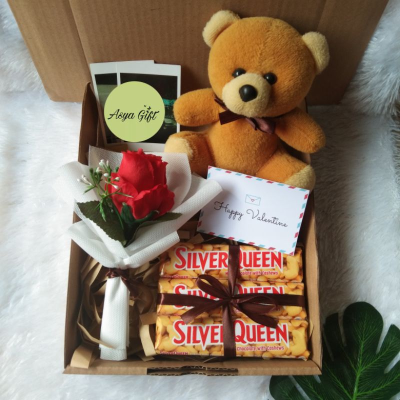 Jual Hampers gift box/ Hampers Ultah / Hampers Annive / Hampers Wisuda ...