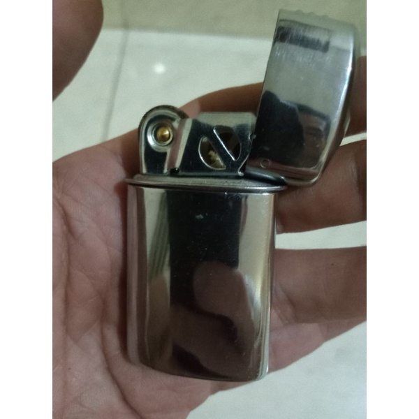 Jual Korek Api Minyak Sumbu Jadul Design Kokoh,Kuat dan Unik | Shopee ...