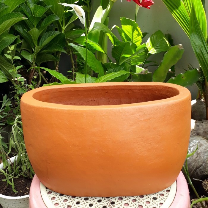 Jual Pot gerabah oval , pot tanah liat bentuk oval teracota, pot oval ...