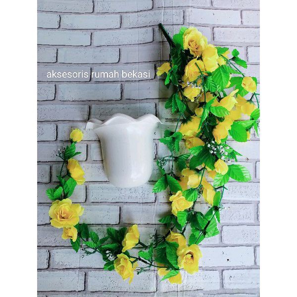 Jual Rambat bunga rose plastik - bunga mawar rambat dengan pot dinding ...