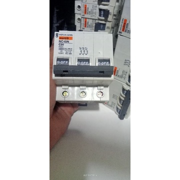 Jual MCB MERLIN GERIN NC45 C20 3 PHASE ORIGINAL | Shopee Indonesia