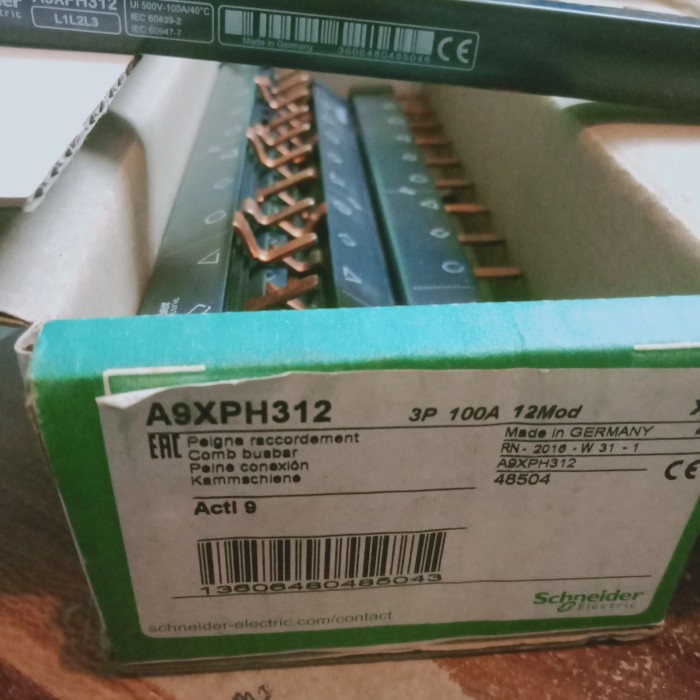 Jual Ins Comb Busbar Schneider A9Xph312 3P 100A 12Mod | Shopee Indonesia