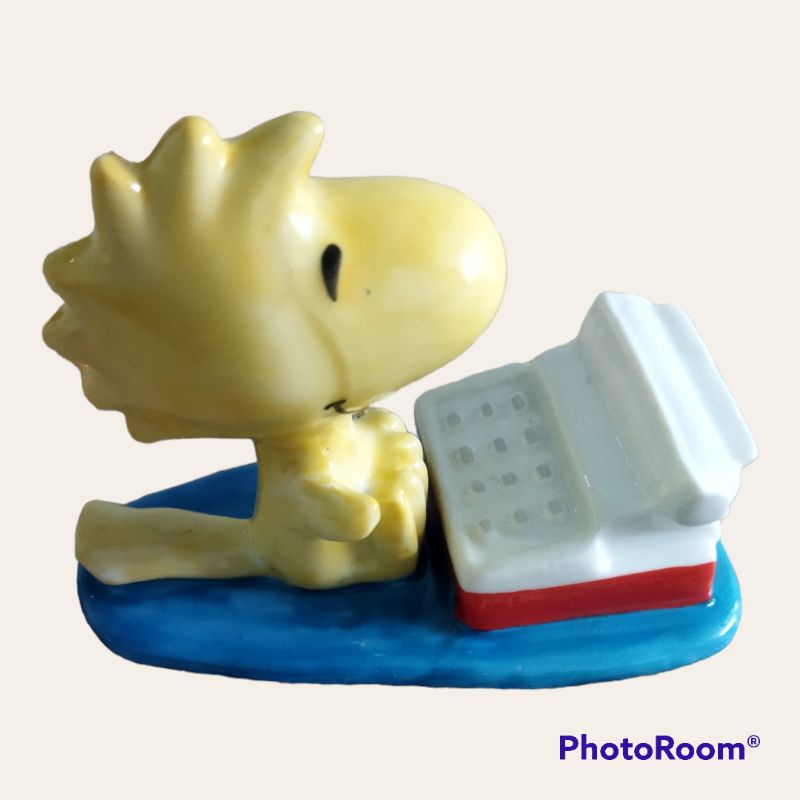 Jual Patung Peanuts Snoopy Woodstock Secretary Typewriter Keramik ...