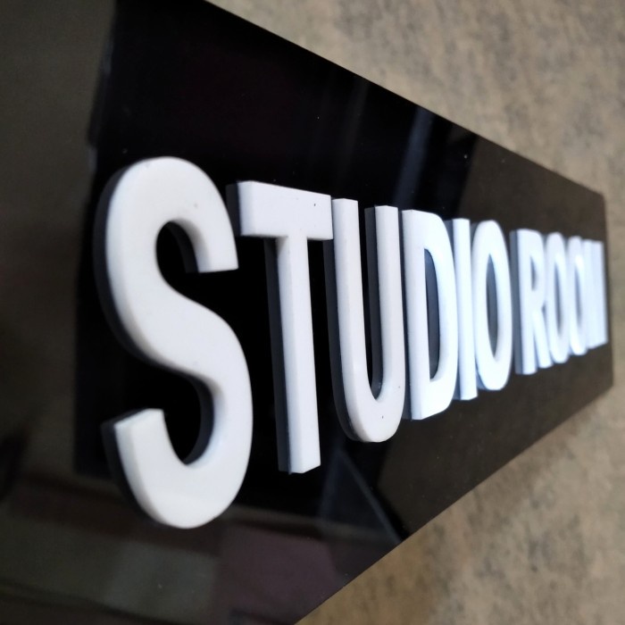 Jual PROMO !!Studio Room Sign In Acrylik Timbul 3D BISA REQUAST TULISAN ...
