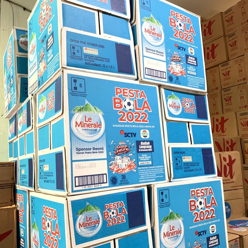 Jual Le minerale botol 1,5L isi 12 botol / air mineral / air minum ...