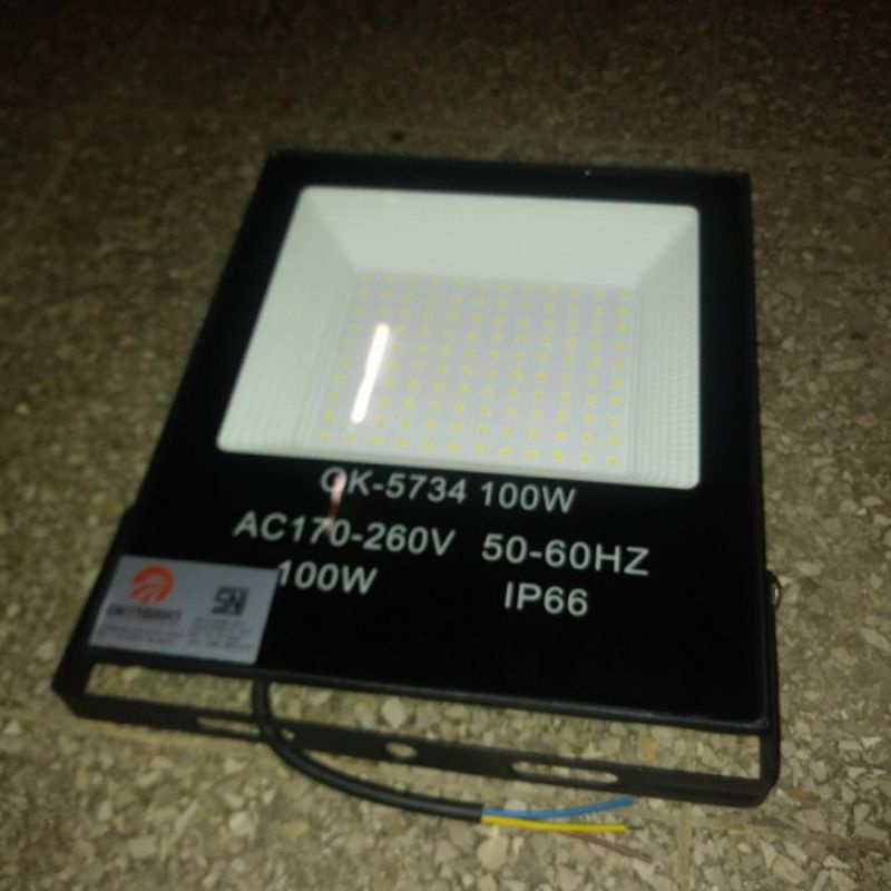 Jual lampu sorot led 100 watt okasiwa outdoor | Shopee Indonesia