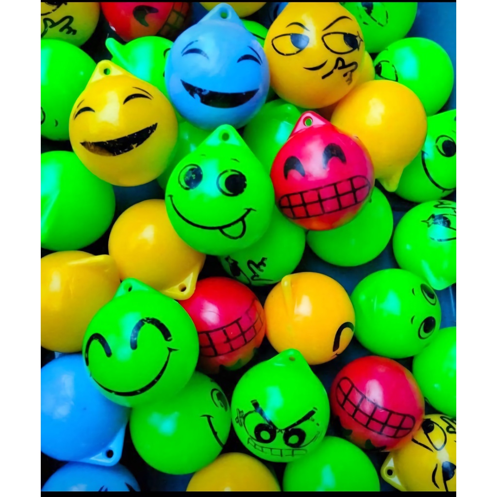 Jual Mainan VIRAL Latto-Latto Karakter EMOJI / Lato-Lato Etek Etek ...