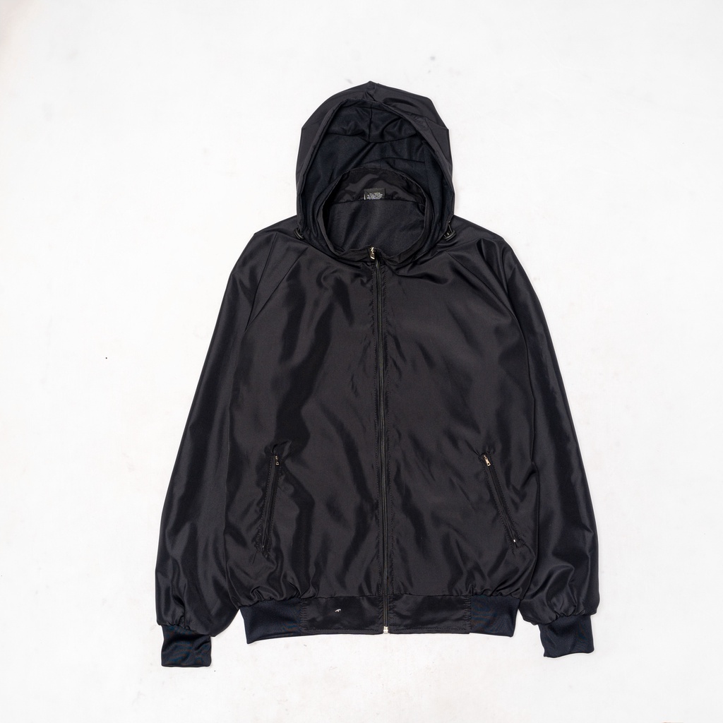 Jual Jaket Parasut Windrunner Olahraga Polos Hitam Pria Wanita | Shopee ...