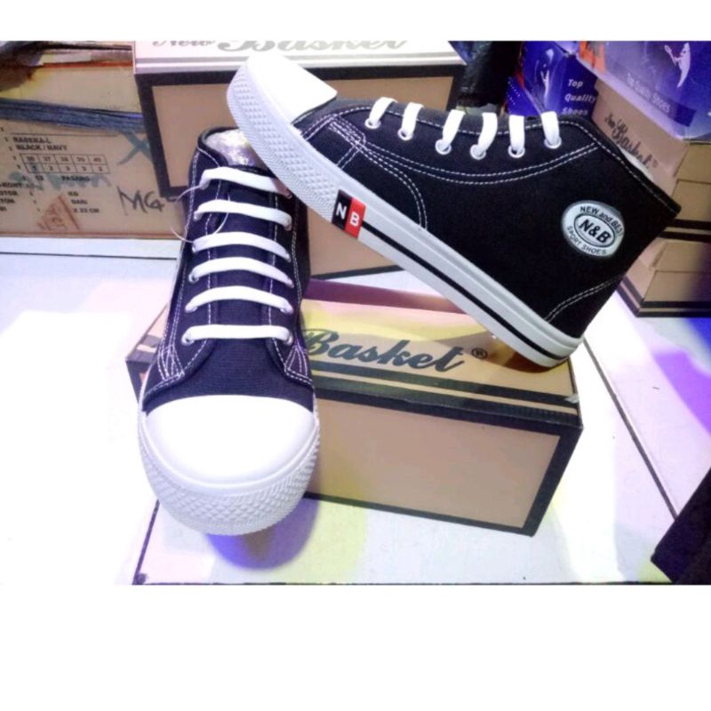 Jual Sepatu Sekolah NB Basket Sol Kuning& Putih Sepatu boots Nb ...