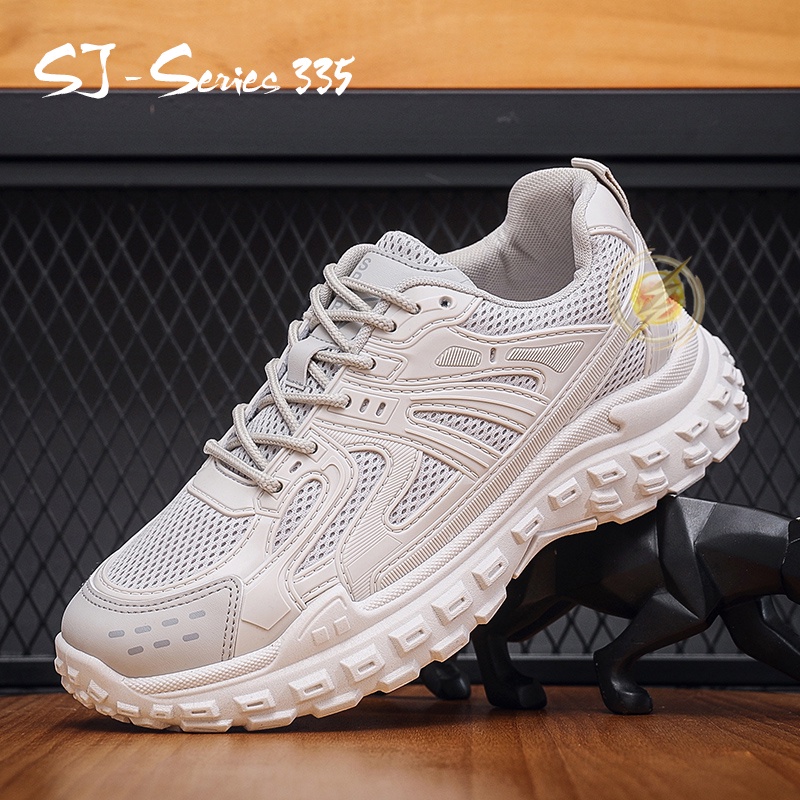 Jual [OOS] Sepatu Sneakers Pria Trendy dan Keren Model Cakep Buat OOTD ...