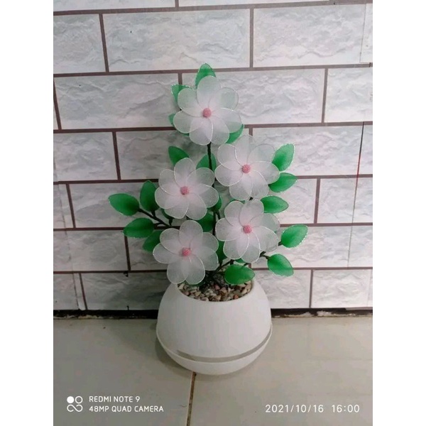 Jual Kerajinan tangan bunga stoking stocking kain nilon nylon hiasan ...