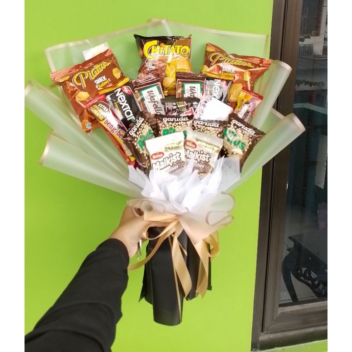 Jual buket snack/buket snack wisuda | Shopee Indonesia