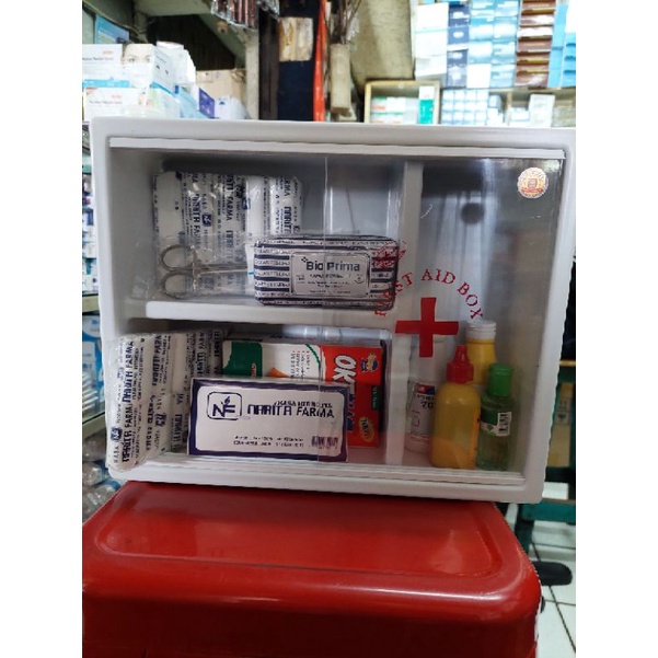 Jual Paket Lengkap P3K Dinding Set/P3K Dinding Lengkap Murah | Shopee ...