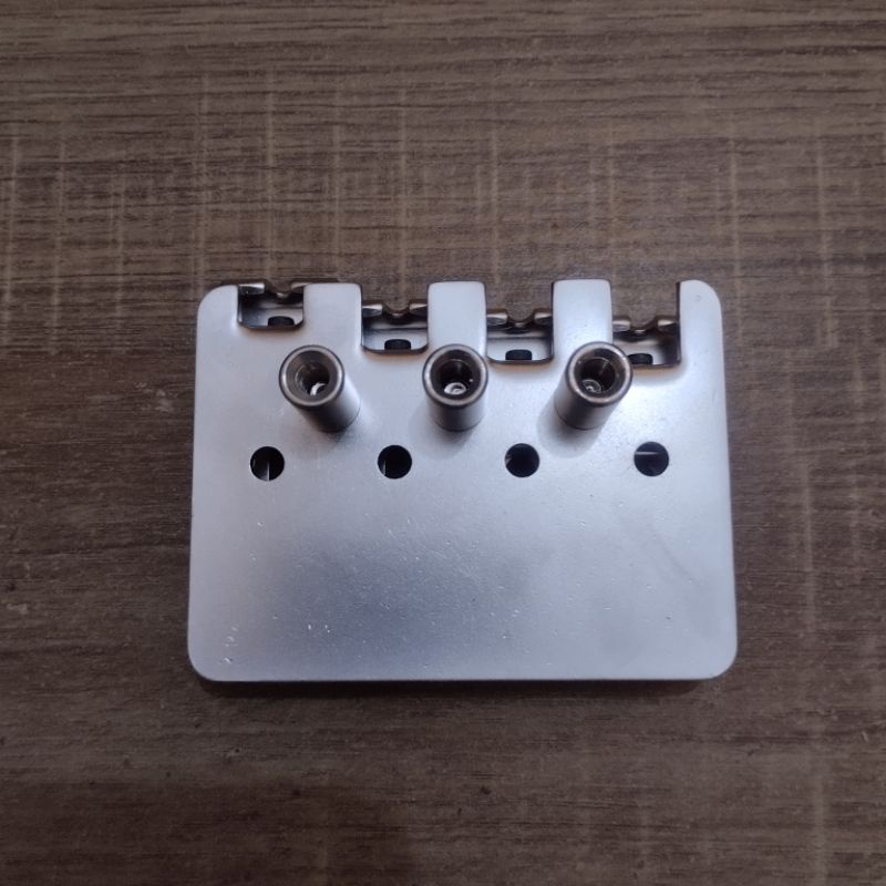 Jual Tremolo Bass Yamaha 4 senar Original bridge RBX A2 custom diy ...
